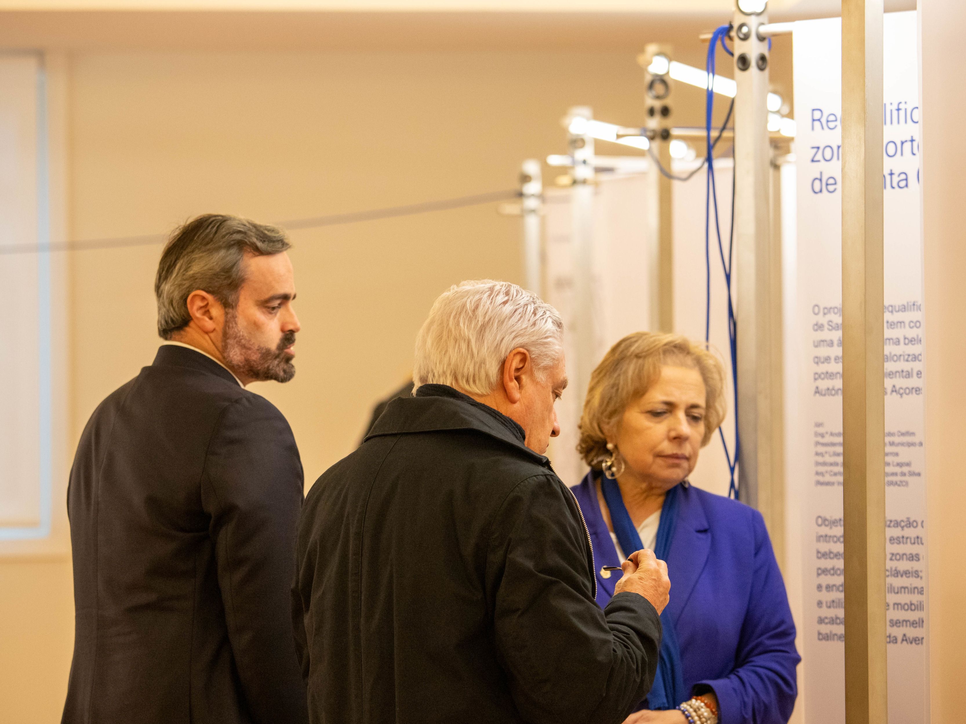 Itinerância da exposição “Concursos de Arquitetura” em Angra do ...